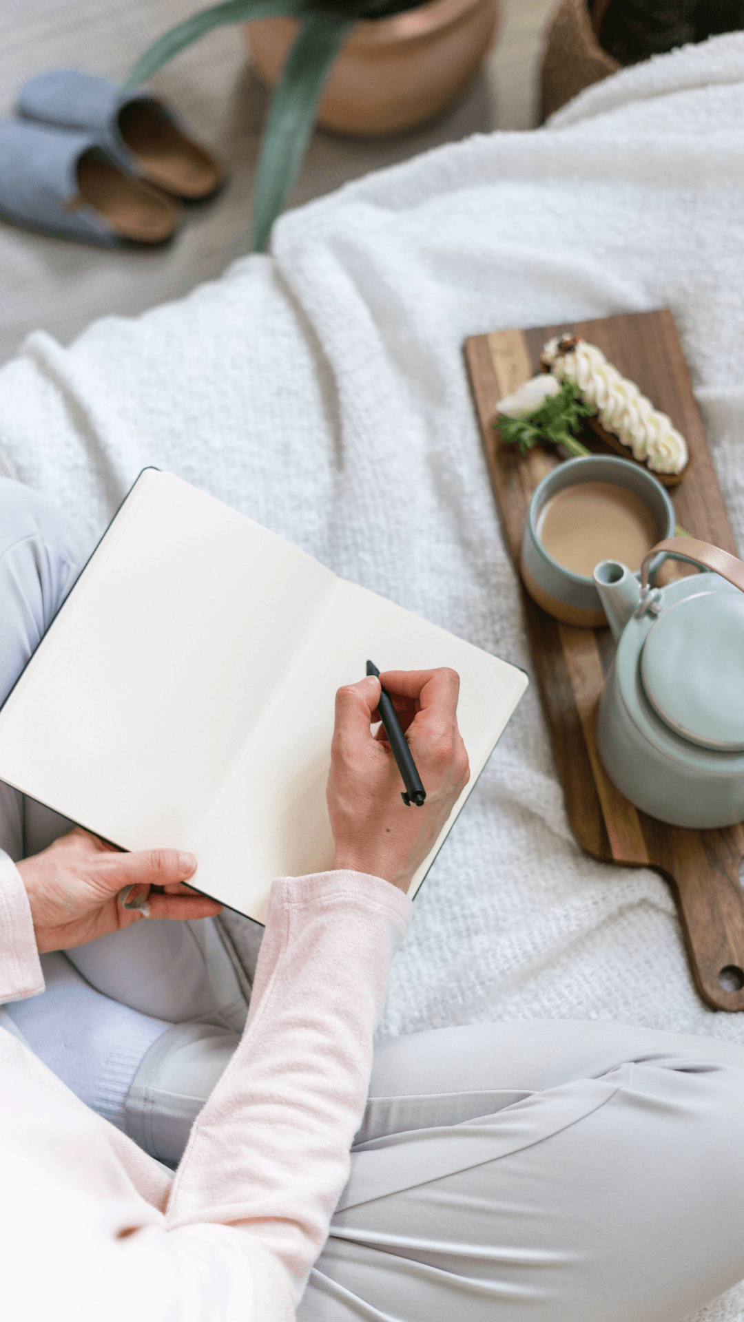 10 Ways To Start a Journal Entry (with examples) - Vishaka Blone